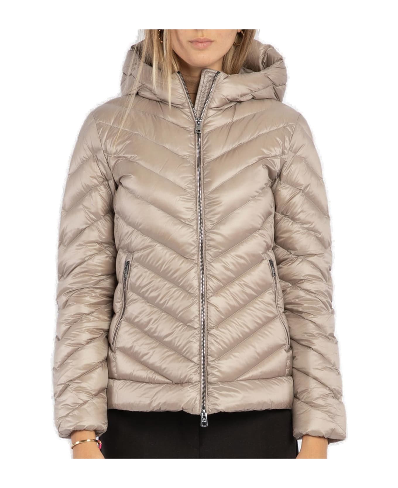 Woolrich Chevron Quilted Jacket | italist