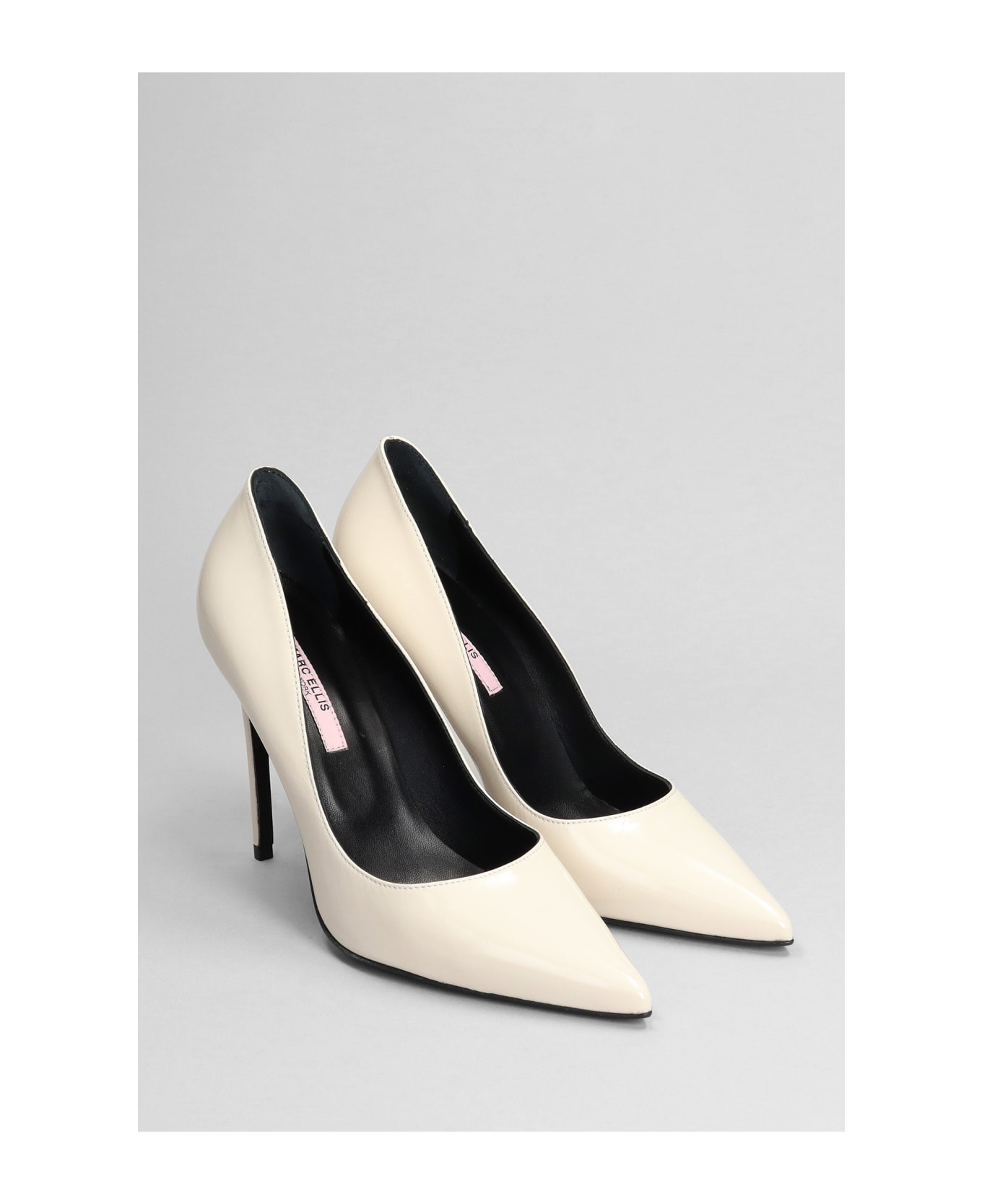Marc Ellis Pumps In Beige Leather | italist
