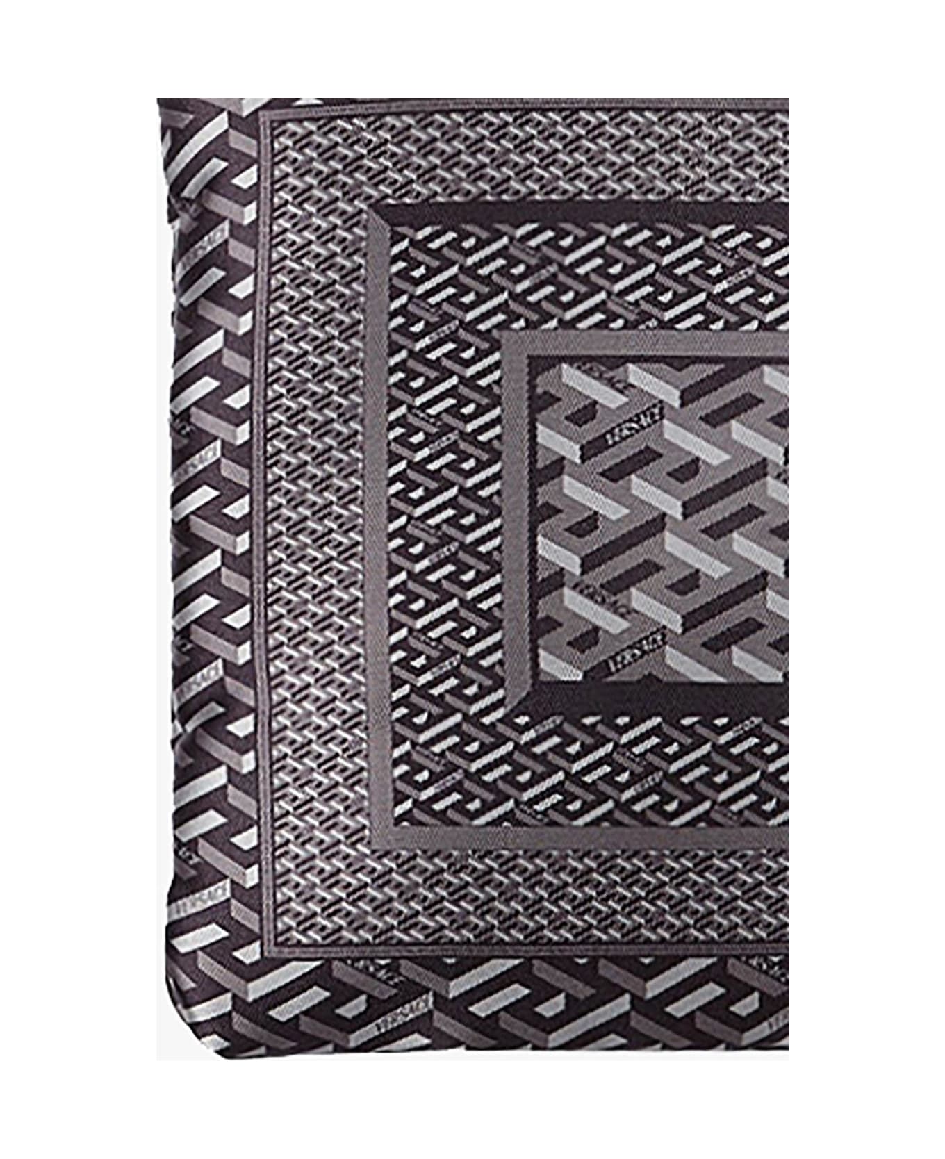 Versace Travel Set | italist