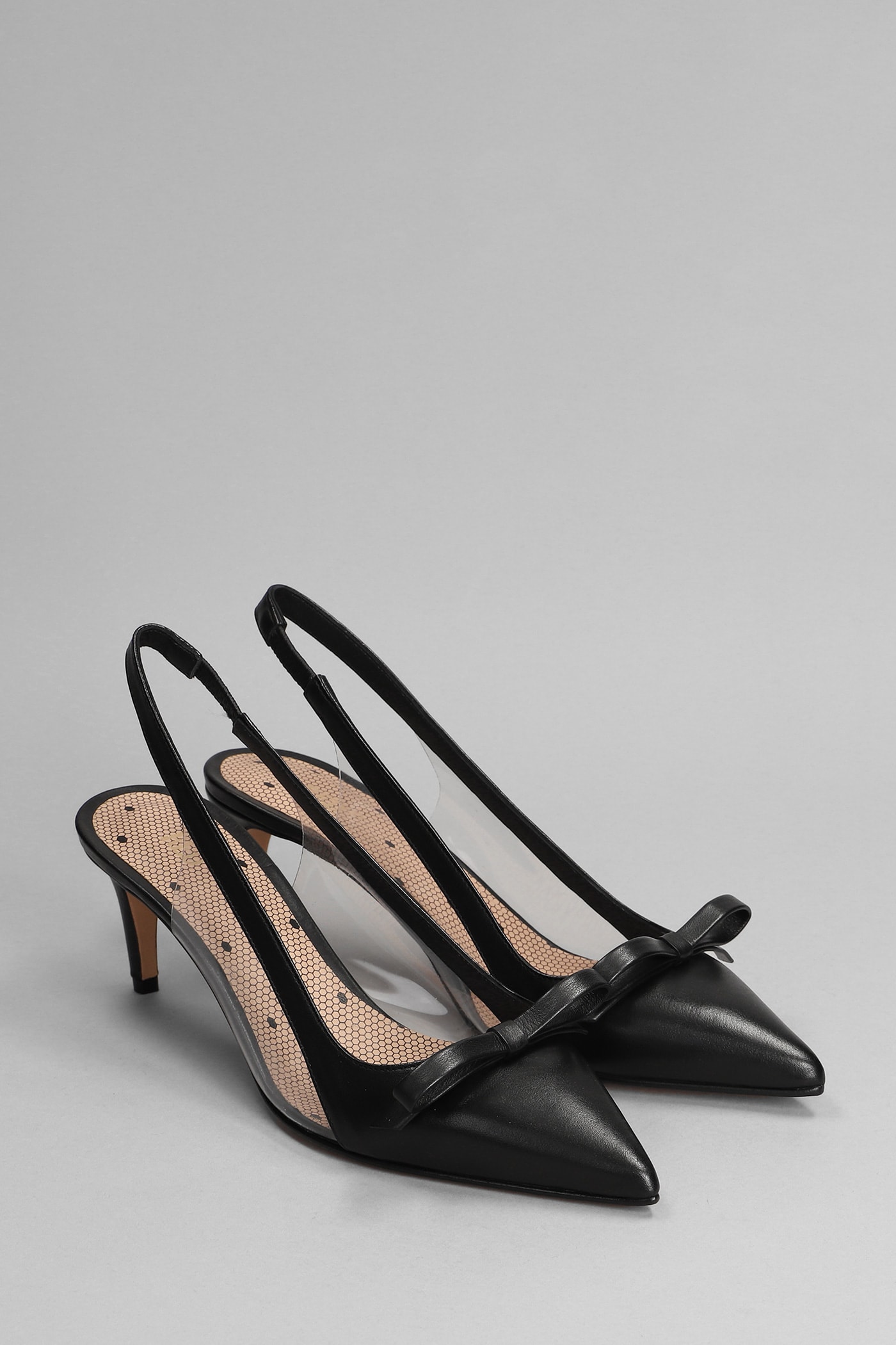 Red Valentino Pumps In Black Leather | ModeSens